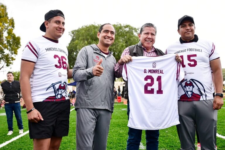 Inauguran cancha de futbol americano cumple David Monreal y Pepe ...